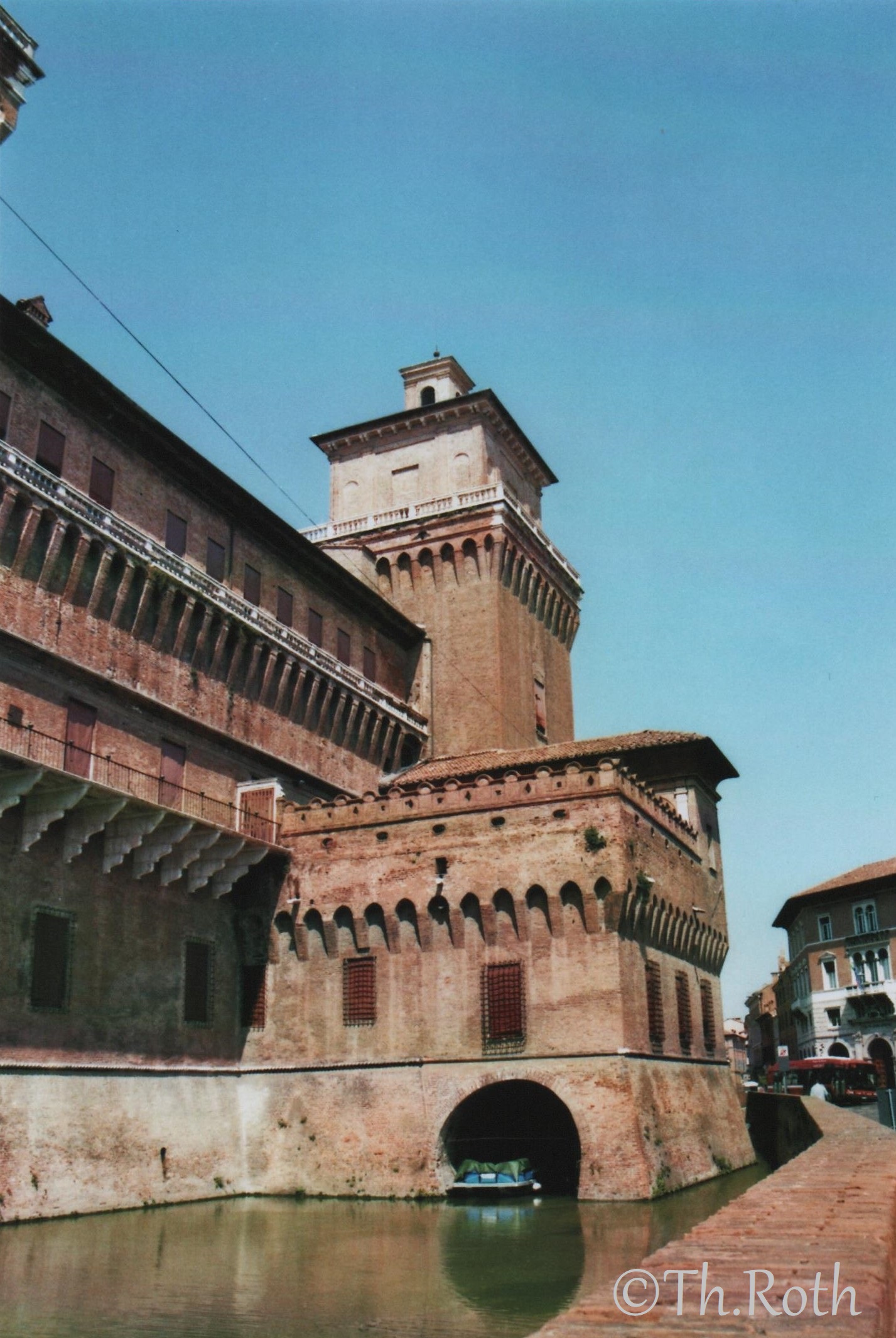 Ferrara (Emilia-Romagna) - herrrothwandertwieder